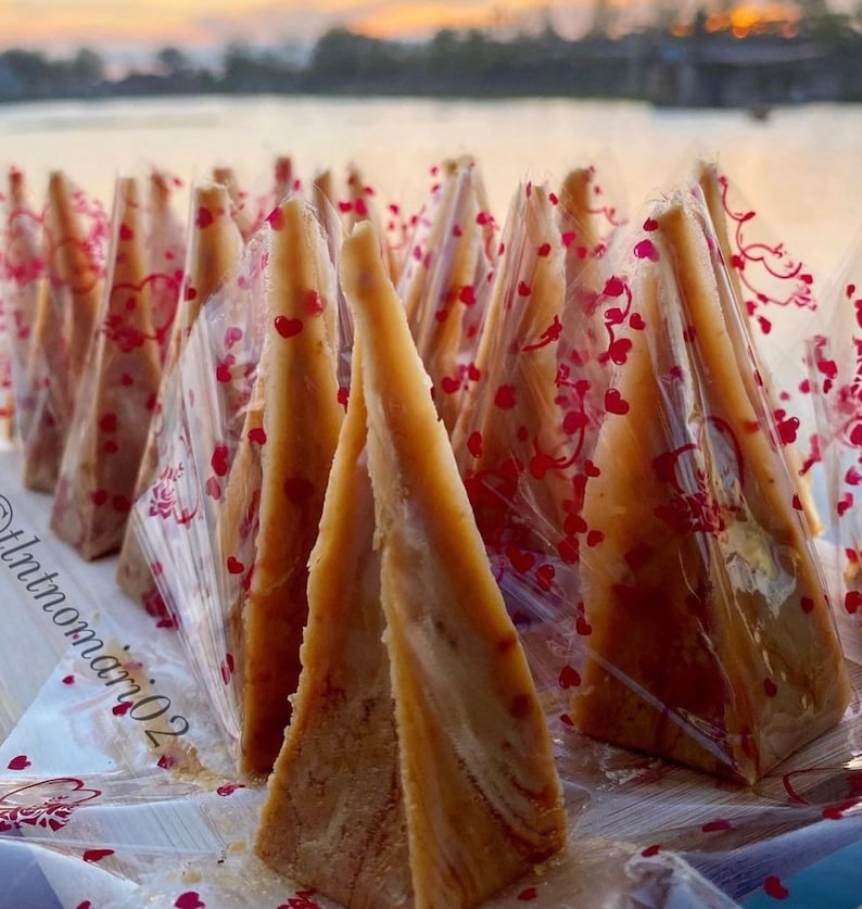 8 PCS Yema Triangle Tower Philippine Filipino Caramel Pastry - Etsy