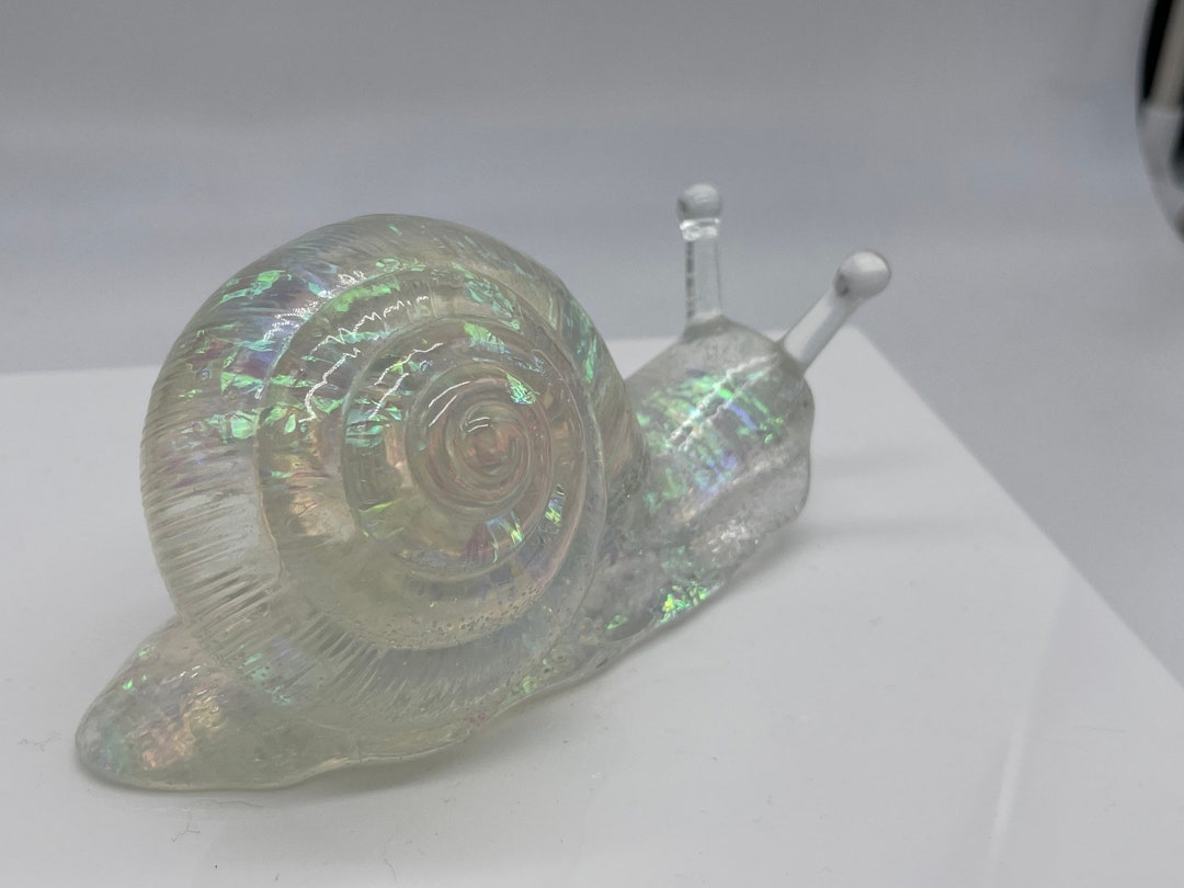Giant Aura Snail Resin - Etsy