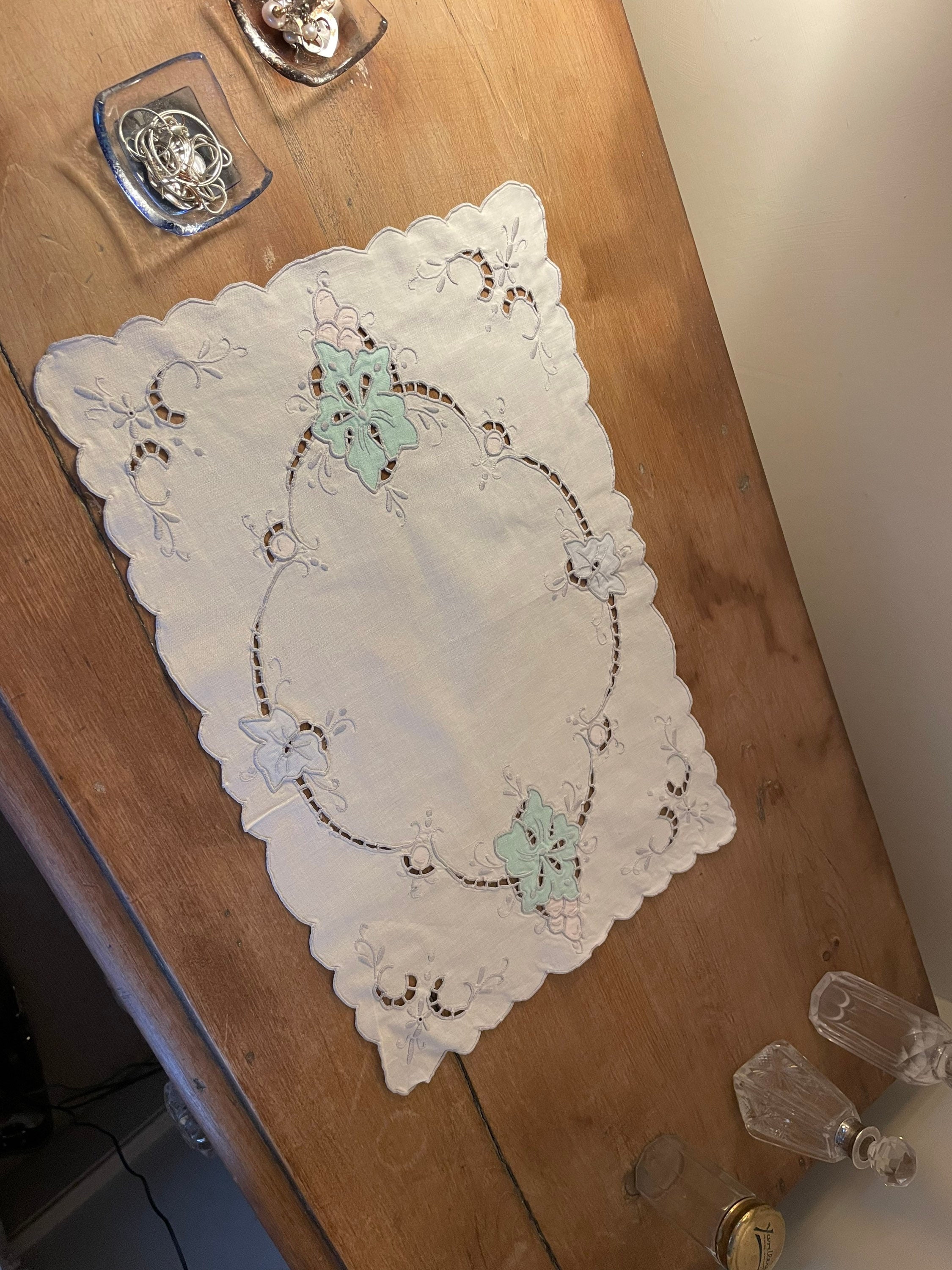 Vintage Floral Embroidered Linen Table Cloth/ Tray Cloth. Beautiful ...