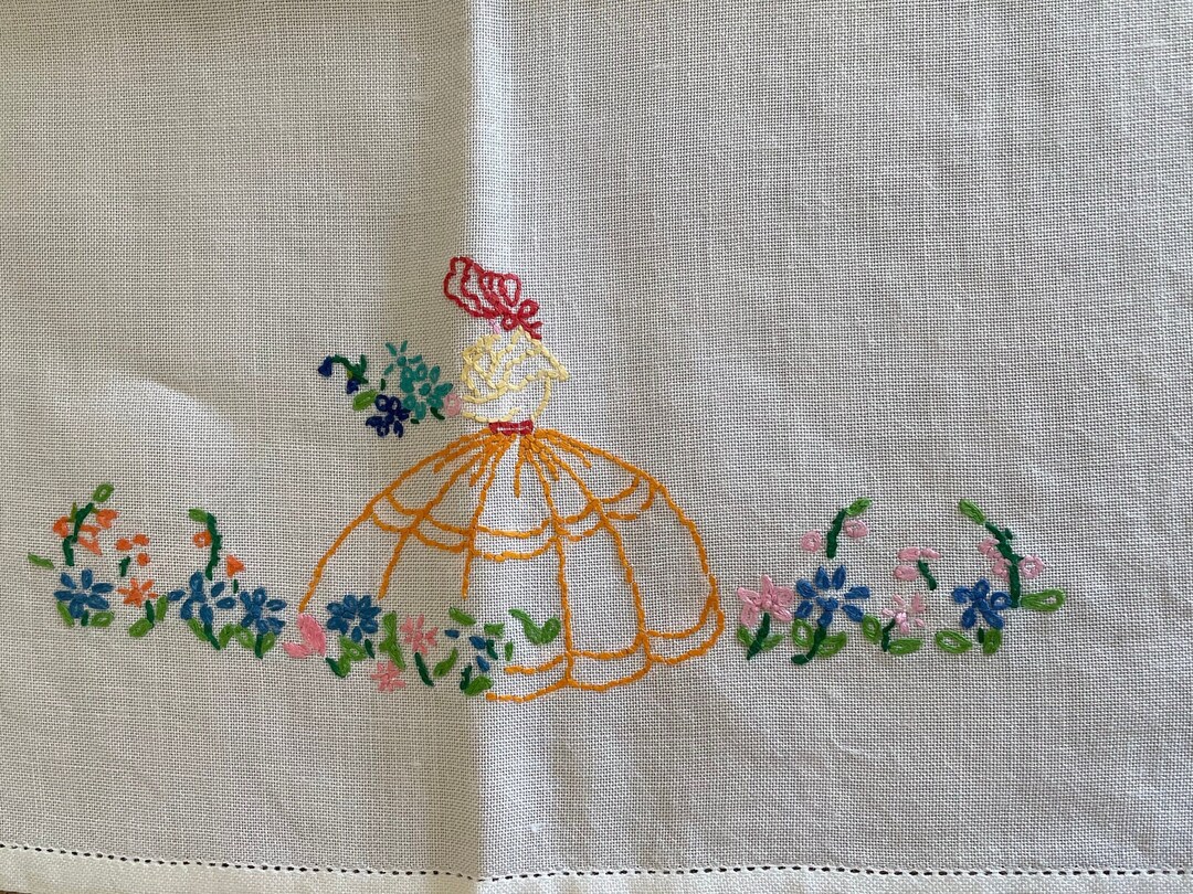 Vintage Embroidered Crinoline Ladies Linen Tray Cloth/ Placemat ...