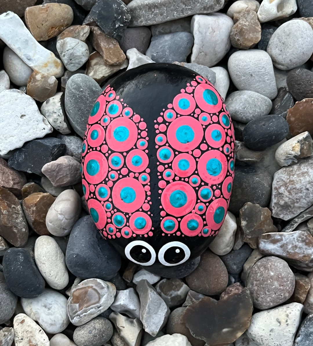 Hand Painted Ladybug Stone – Dot Art Garden Rock - Etsy