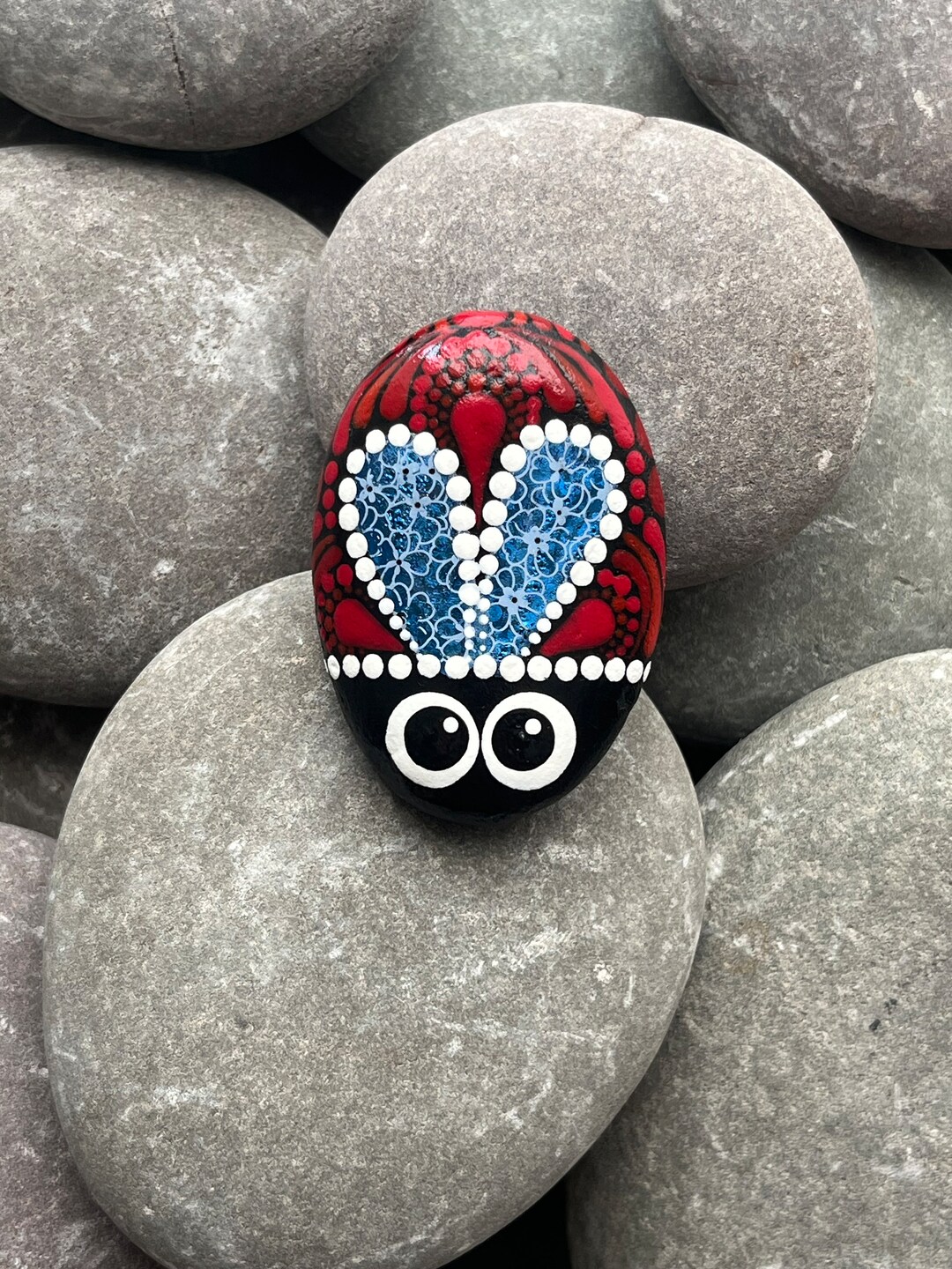 Ladybug Stone - Painted Stones - Ladybird - Pocket Pebble - Dot Art ...