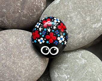 Hand Painted Ladybug Stone - Painted Stones - Ladybird - Pocket Pebble ...