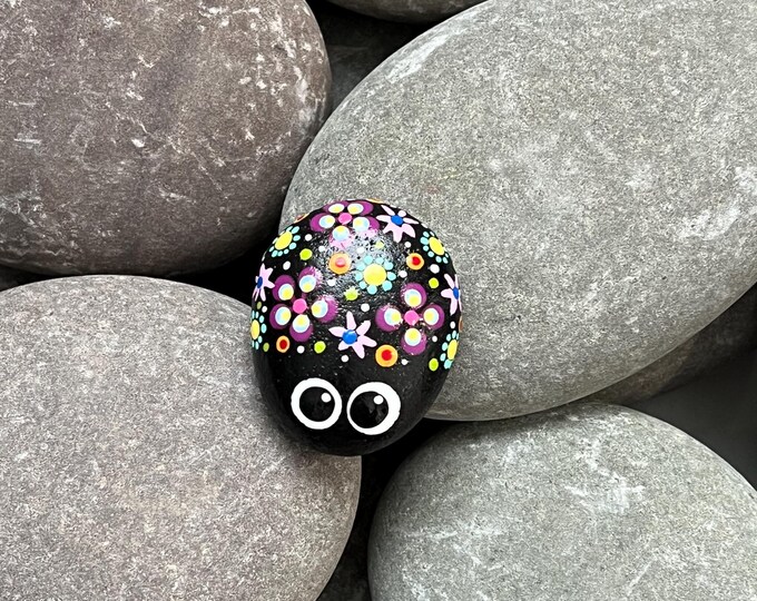 Hand Painted Ladybug Stone - Painted Stones - Ladybird - Pocket Pebble ...