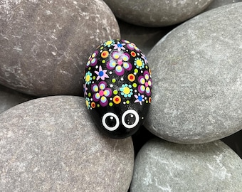 Hand Painted Ladybug Stone - Painted Stones - Ladybird - Pocket Pebble ...