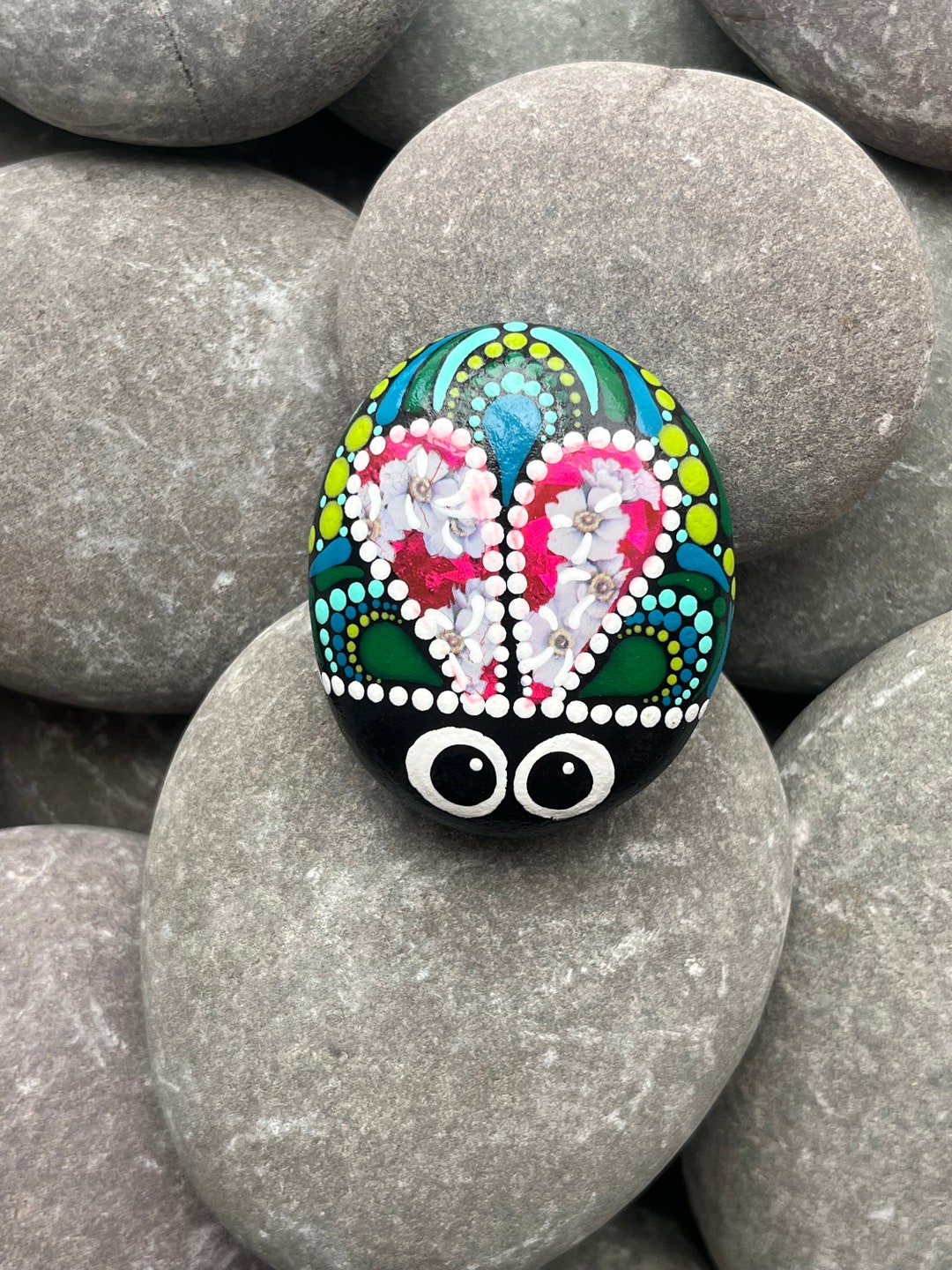 Ladybug Stone - Painted Stones - Ladybird - Pocket Pebble - Dot Art ...
