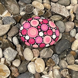 Hand Painted Polka Dot Stone – Unique Garden Rock - Etsy
