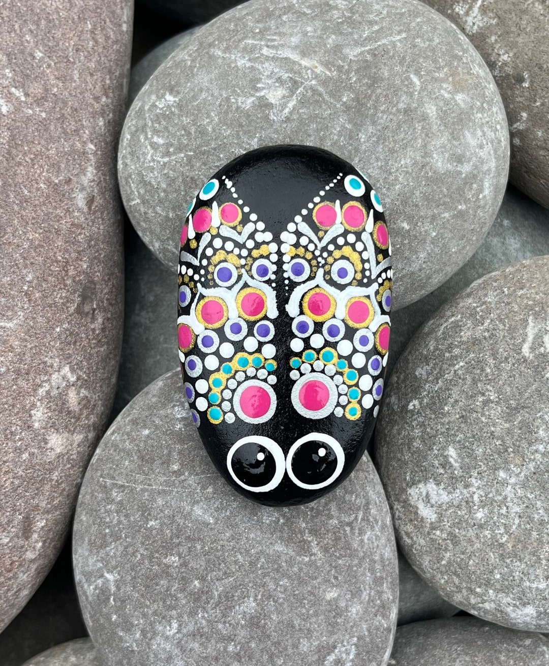 Hand Painted Ladybug Stone - Painted Stones - Ladybird - Pocket Pebble ...