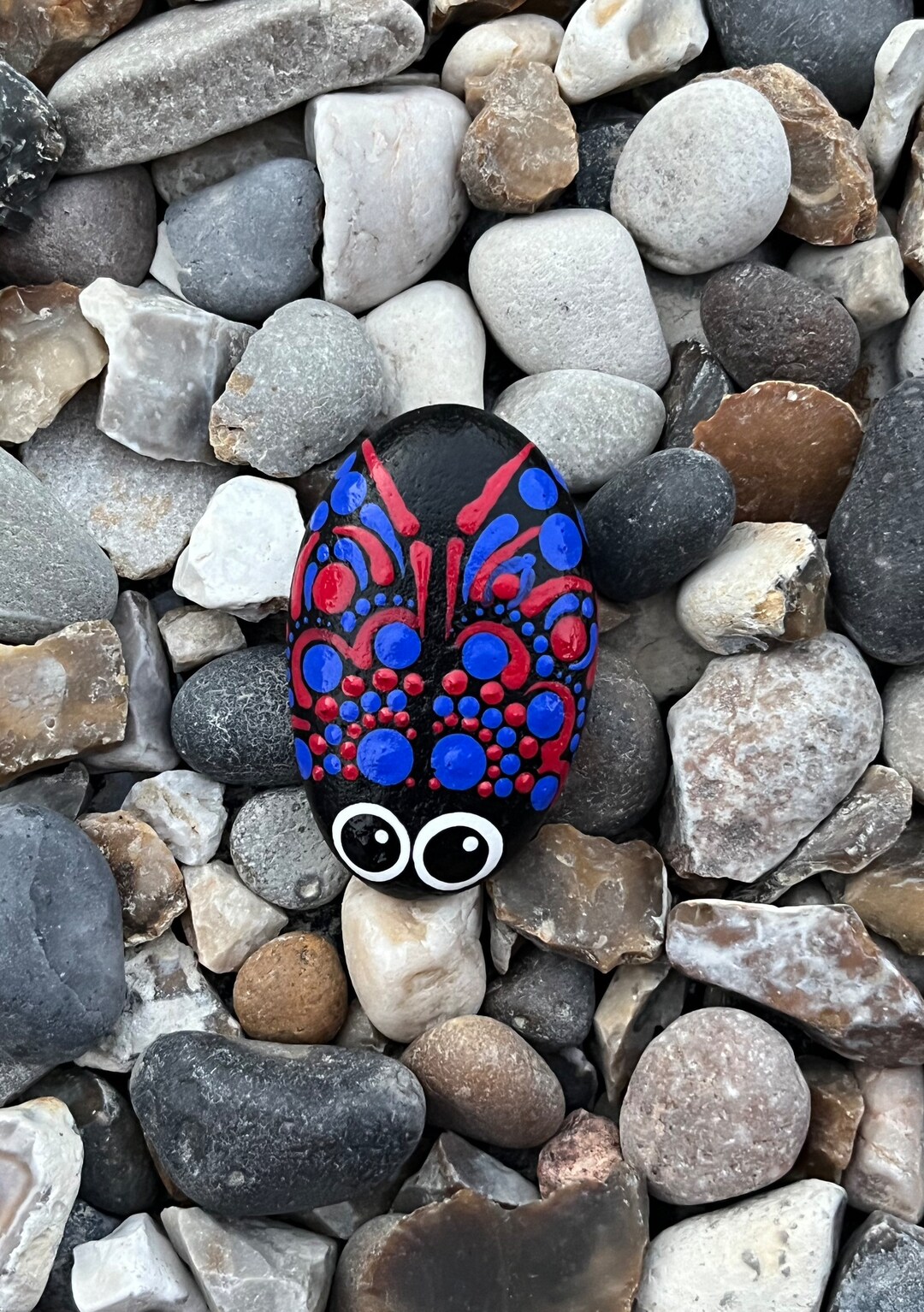 Hand Painted Ladybug Stone - Painted Stones - Ladybird - Pocket Pebble ...