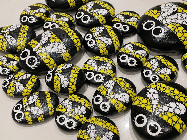 Hand Painted Dotty Bee Stone Painted Stones Ladybird - Etsy