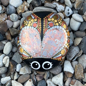Hand Painted Ladybug Stone - Painted Stones - Ladybird - Pocket Pebble ...
