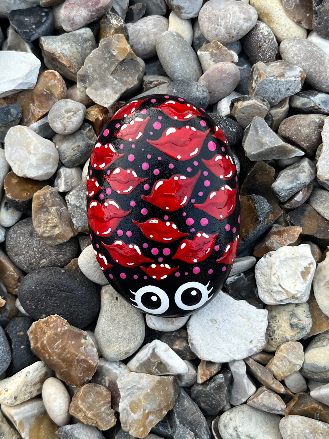 Hand Painted Ladybug Stone - Painted Stones - Ladybird - Pocket Pebble ...