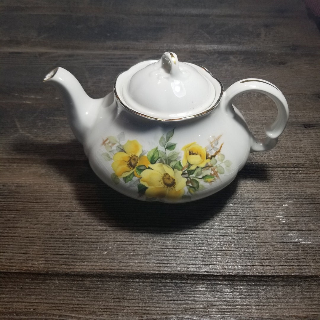 Ellgreave English Teapot - Etsy
