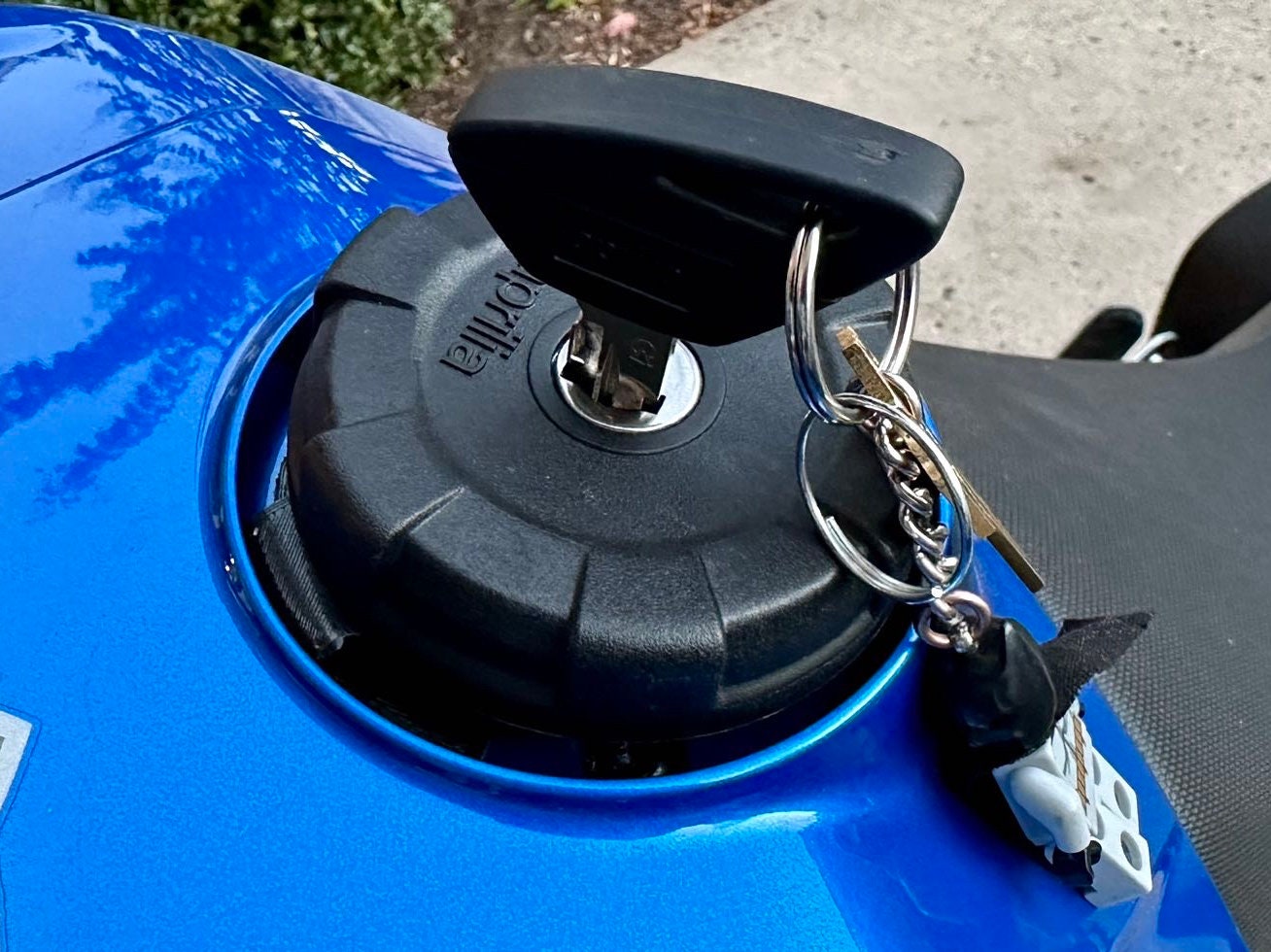 Aprilia Tuareg 660 Gas Cap Hinge - Etsy