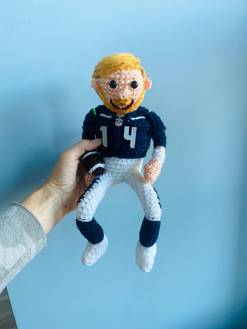 Pattern Sam Darnold #14 Football Player Stuffie *or Customize to Any ...