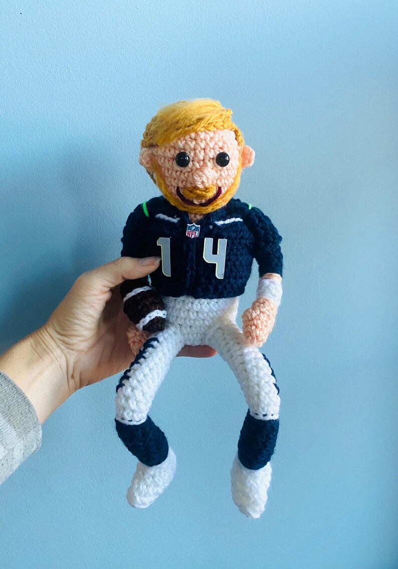 Pattern Sam Darnold #14 Football Player Stuffie *or Customize to Any ...