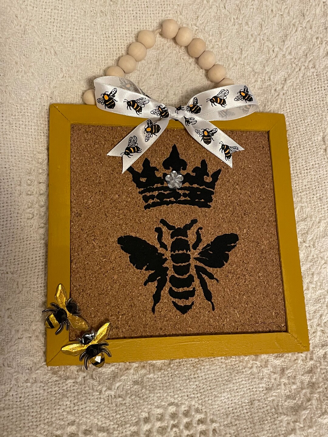 Bee Decor - Farmhouse Bee Wooden Wall Sign - Etsy