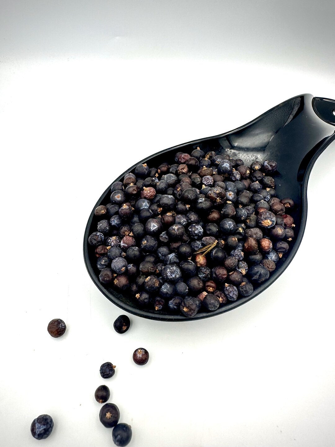 Dried Juniper Berry Whole Berries Juniperus Communis Superior Quality ...