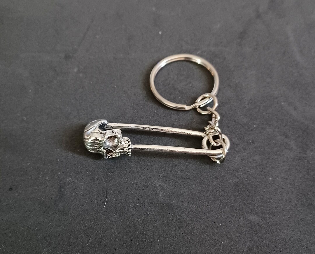 Gothic Skull Safety Pin Keychain, Safety Pin Does Not Open - Etsy