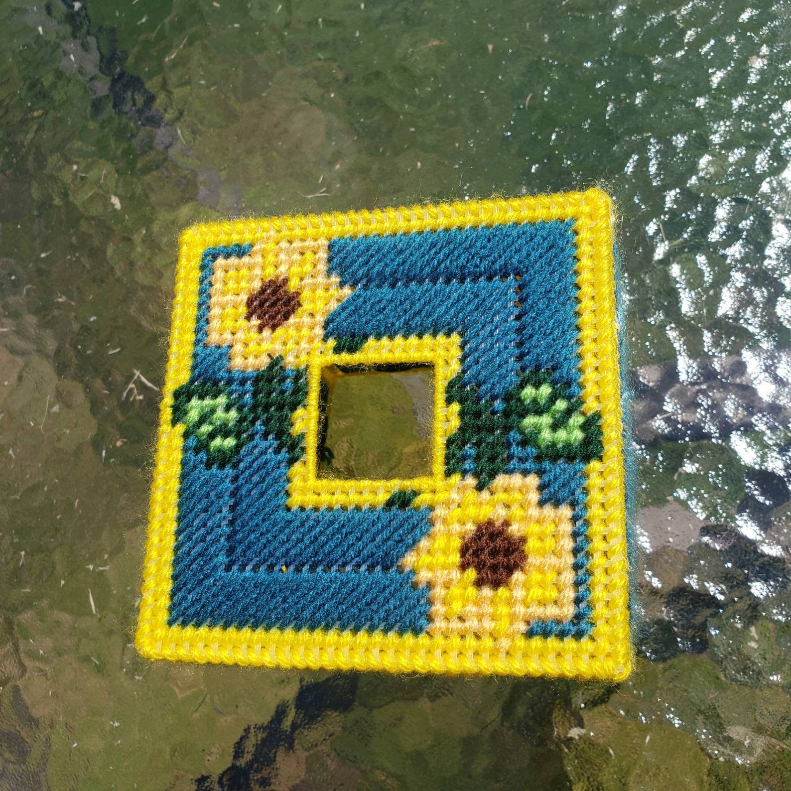 Sunflower Tissue Box Cover - Etsy