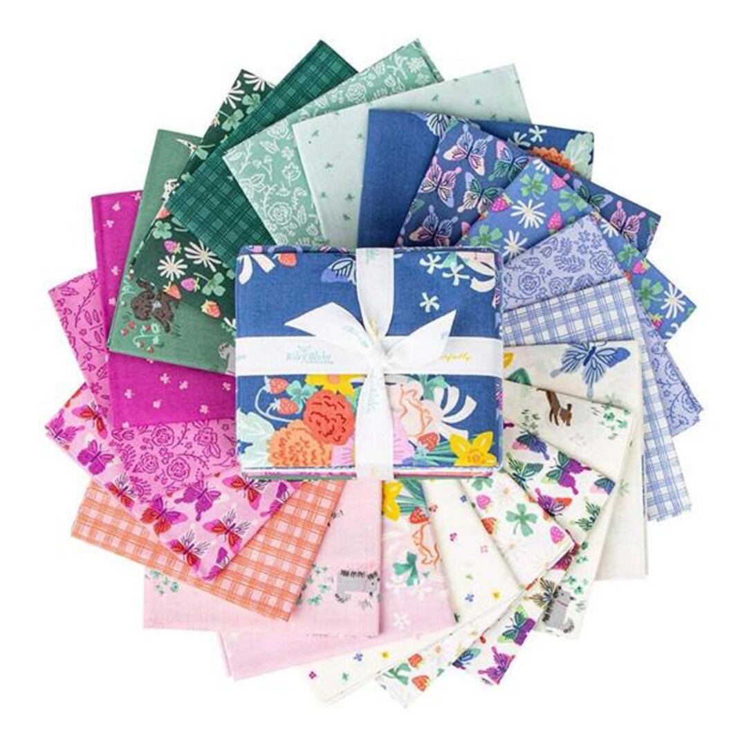 CHLOE by Rachel Erickson | 21-piece Fat Quarter Bundle | Happy Dog ...