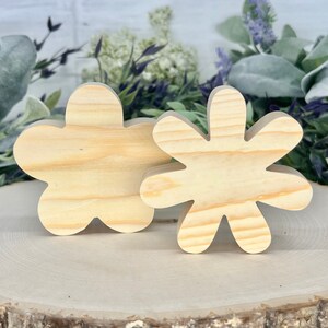Wood Flowers, Set of 2 Small Flowers, Mini Wood Sign, 3 Each, Shelf ...