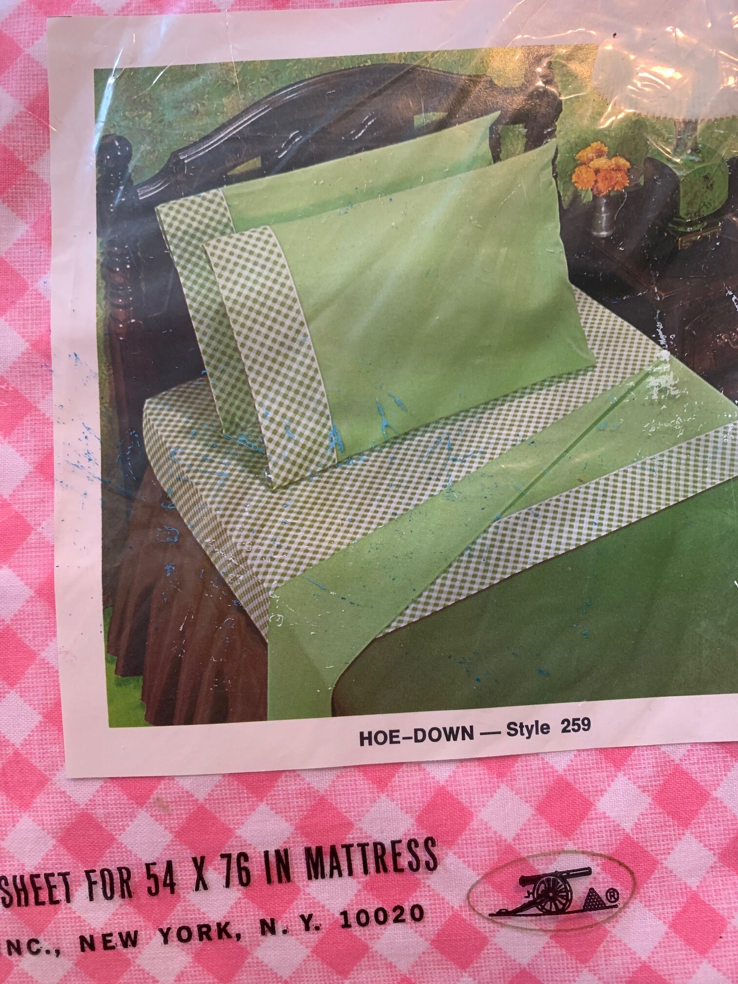 70s Pink Gingham Cannon Royal Family Full Size 3 Piece Sheet Set Hoe Down for 54 X 75 Inch ...