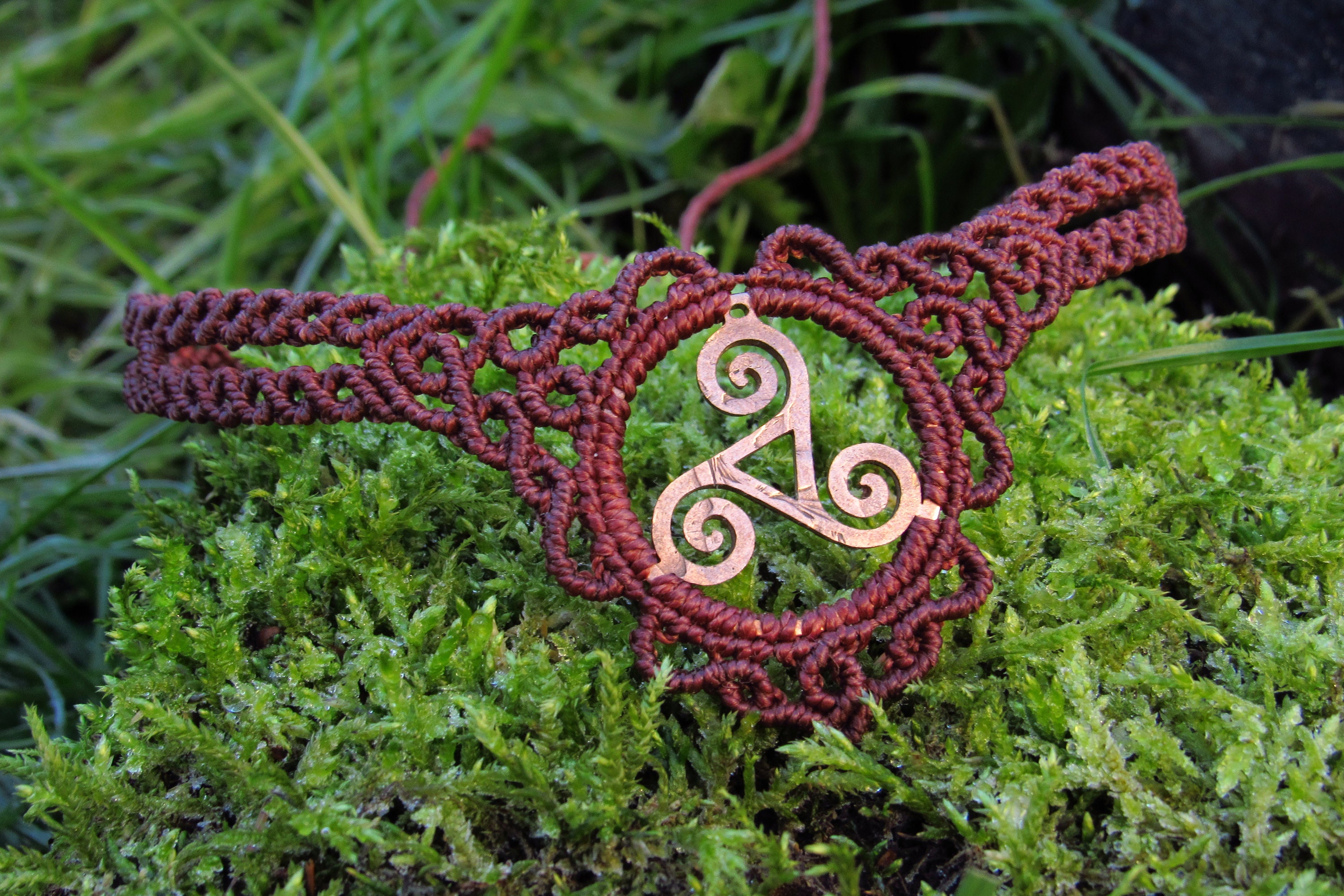 Triskelion Celtic Knot Handcut Coin Macrame Choker Necklace - Etsy