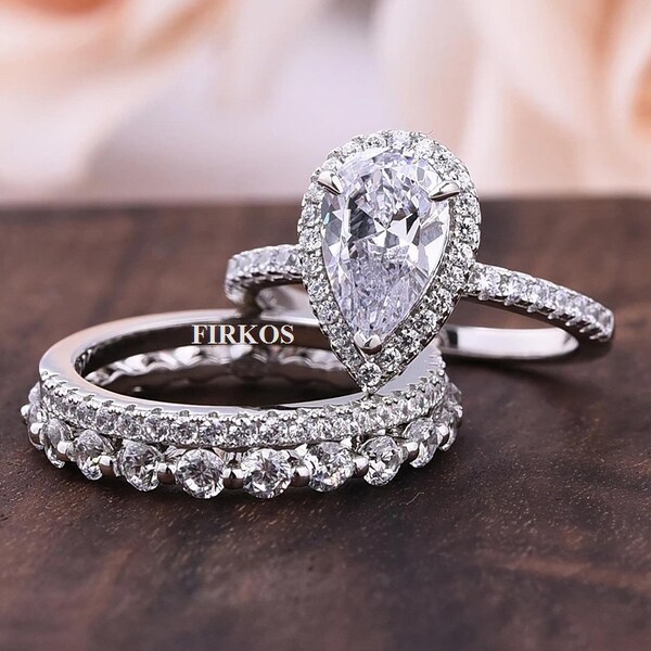 Pear Set Ring - Etsy