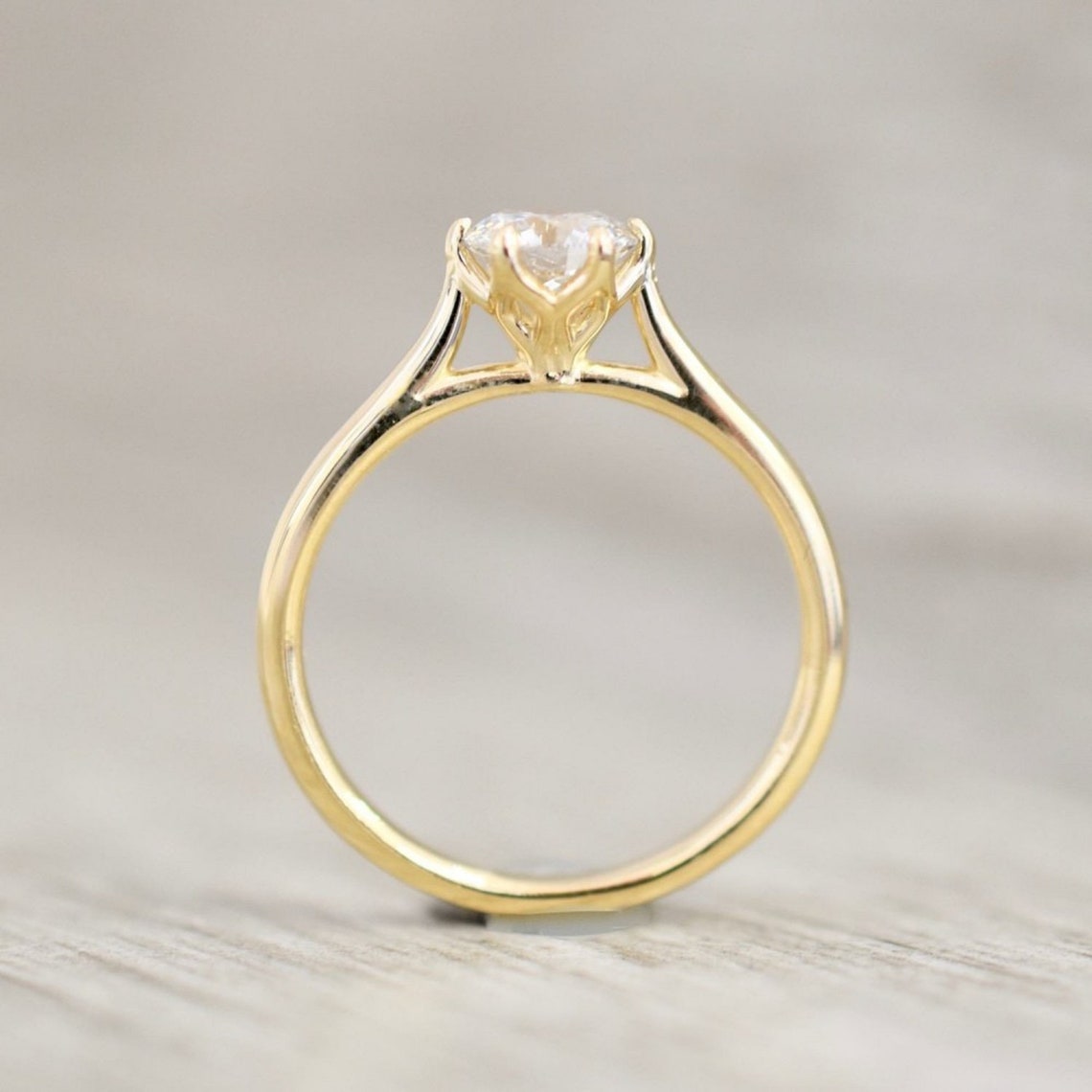 6 Prong Ring Classic Solitaire Engagement Ring Round Cut - Etsy