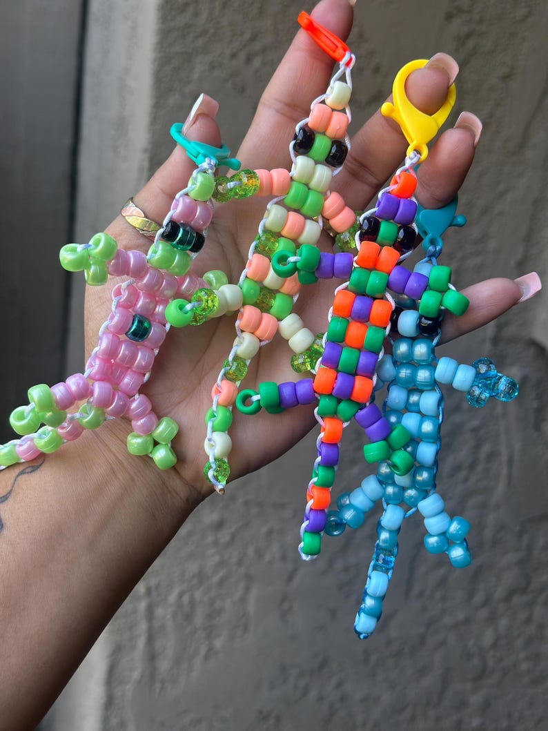 Handmade Pony Bead Lizard Keychain | 90s Nostalgia Backpack Charm - Etsy