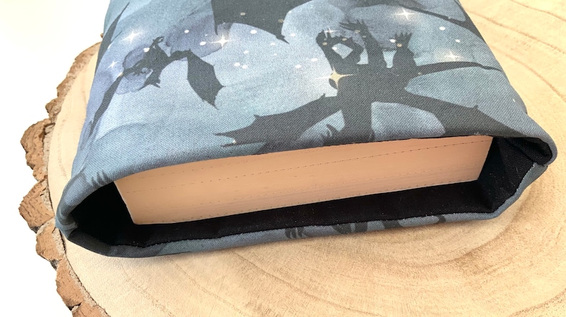 Book Sleeve Dragon Handmade: Fantasy Book Protector Pouch - Etsy