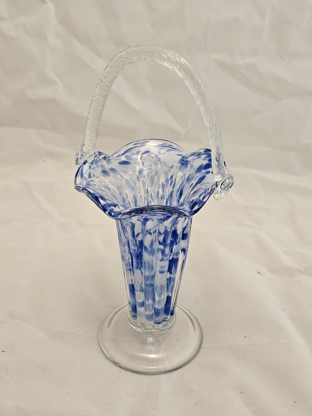 Vasa Murrhina Blue Confetti Glass Basket Vase With Clear Twisted Handle ...