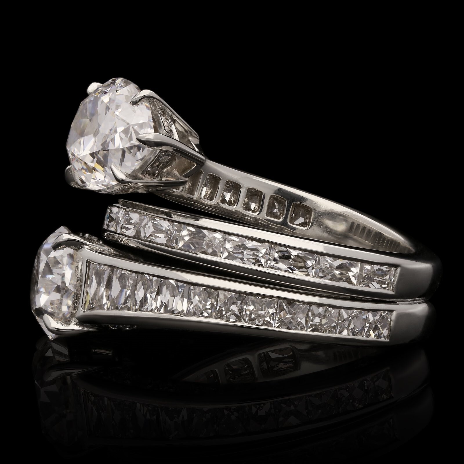 A stunning pear shaped diamond cross over ring the double | Etsy