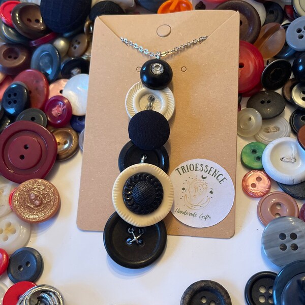Button Necklace - Etsy