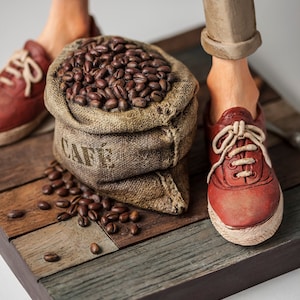 Barista Making Coffee Figurine Statue, Coffee Shop Decor, Coffee Lover ...