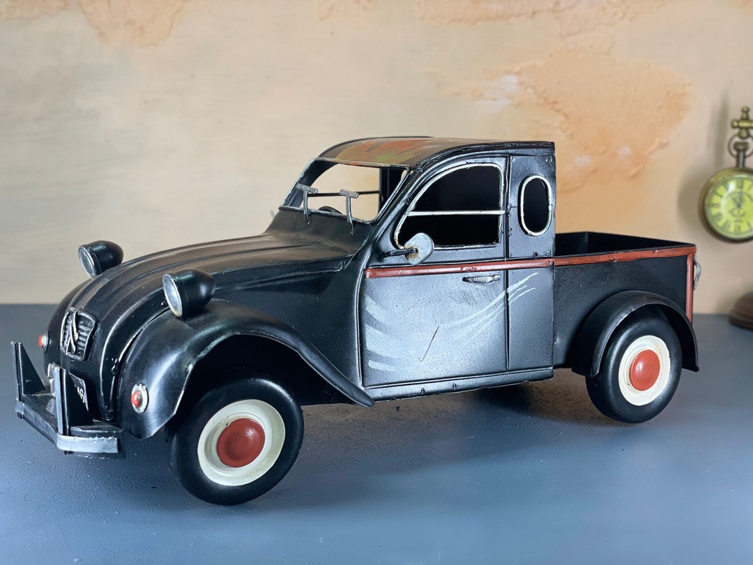 Black Pickup Truck Metal Model, 1:12 Scale Vintage Pickup Replica - Etsy