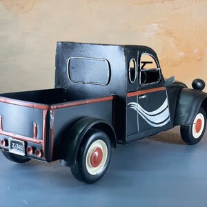 Black Pickup Truck Metal Model, 1:12 Scale Vintage Pickup Replica - Etsy