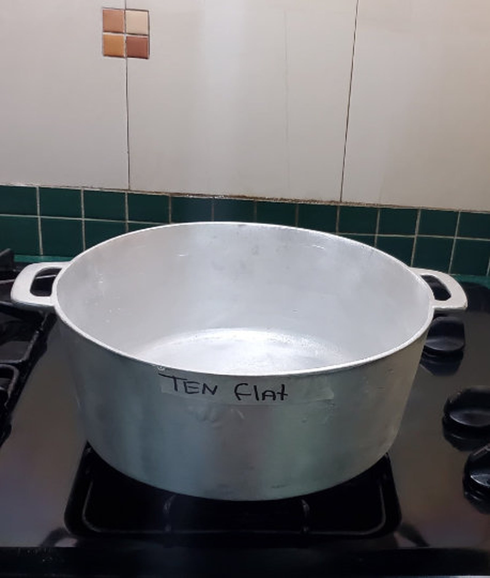 Jamaican Dutch Pots, Jamaican Dutchie Pot, Jamaican Fryer Pot. Jamaican ...