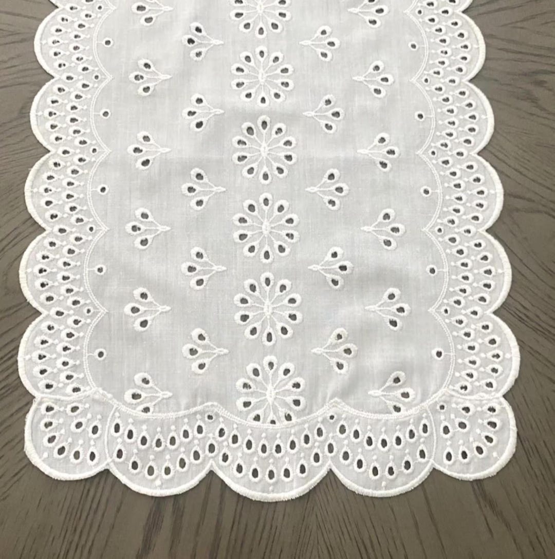 White Eyelet Rectangular Doily 12 X 17 Inch/ Vintage Wedding Linens - Etsy