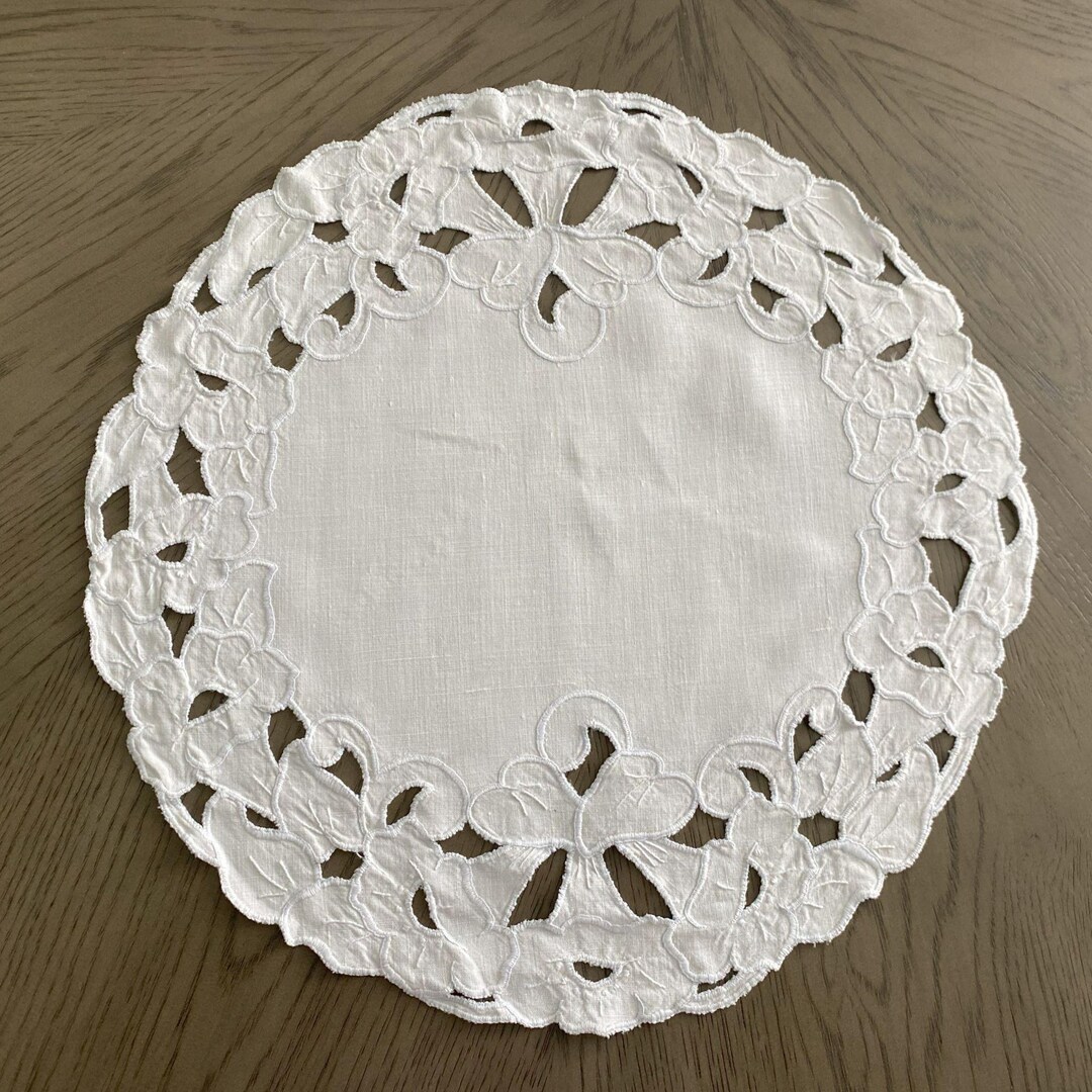 Round Doily Cut Work Embroidery 16 Inch Vintage Table Linens - Etsy