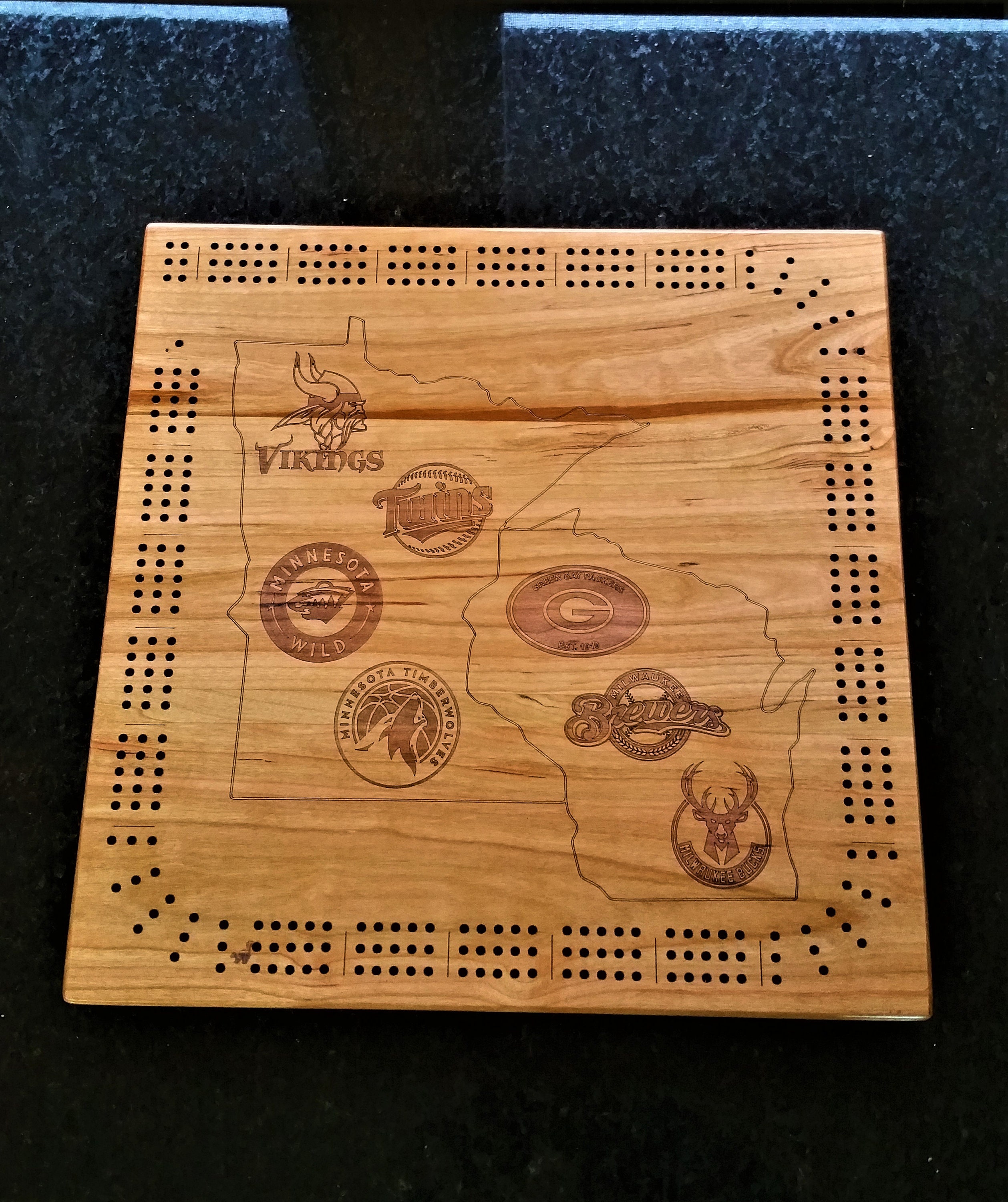 Custom Minnesota Wisconsin MN WI Sports Cribbage Board | Etsy