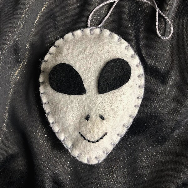 Felt Ornament - Etsy Canada