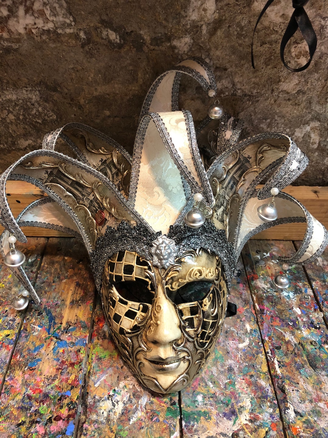 Jolly Checkered Mask Hand-decorated Jester Mask for Carnival Parties ...