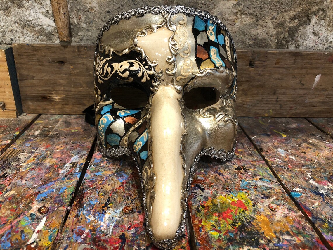 Original Venetian Mask of the Commedia Dell'arte Hand - Etsy