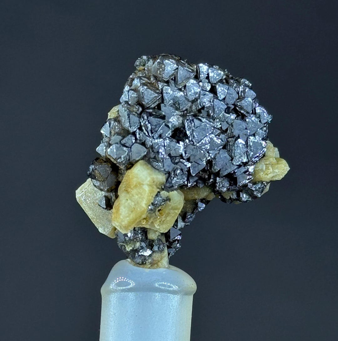 Magnetite With Quartz in Perfect Conditions #411# - Etsy