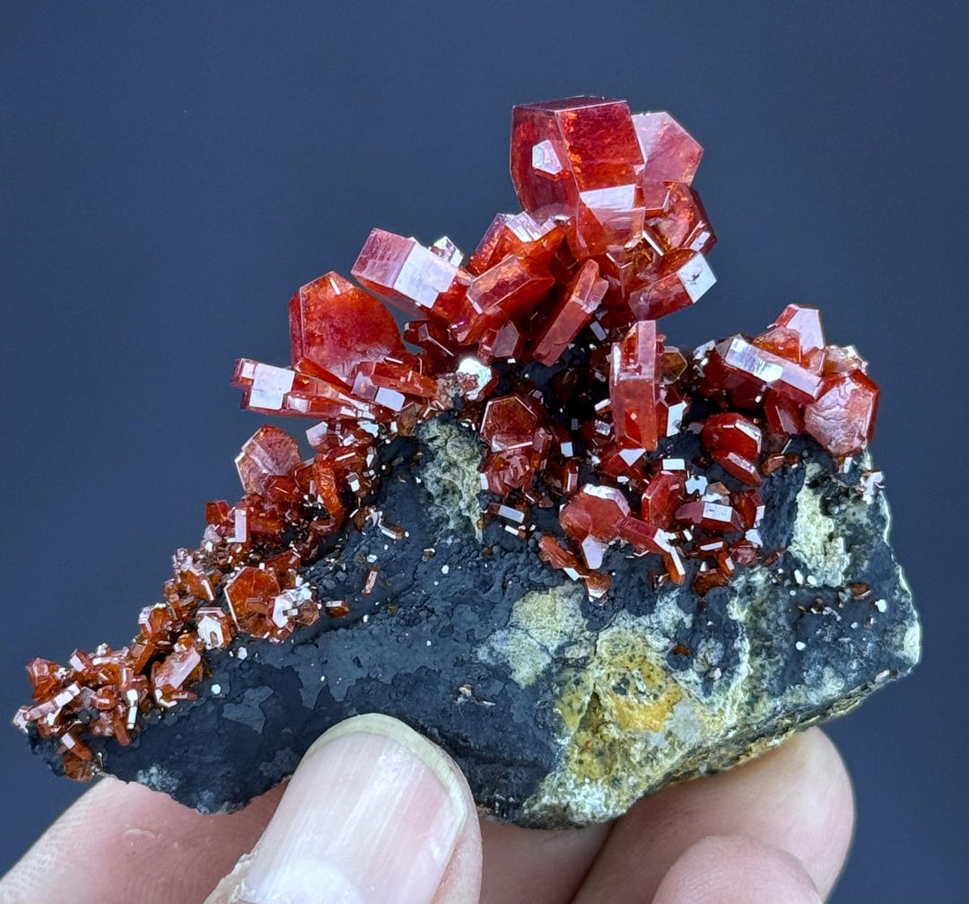 Vanadinite on Black Matrix in Perfect Conditions #462# - Etsy