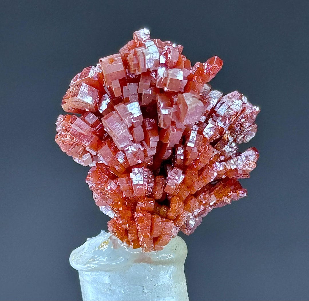 Vanadinite Plume Crystal Form in Perfect Conditions#209# - Etsy