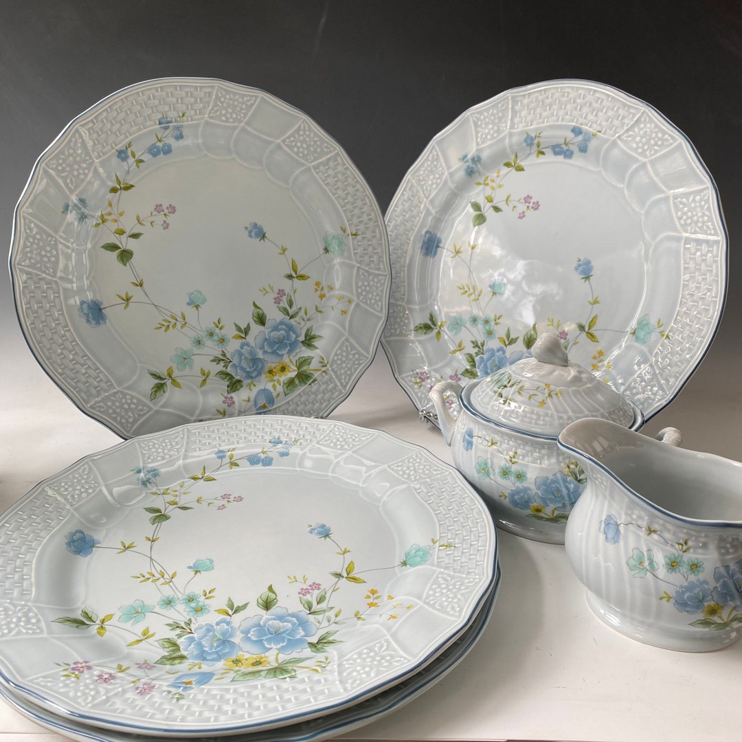 Mikasa Precious Blue Michelle Dinner Plates, Sugar Bowl, Creamer Your ...
