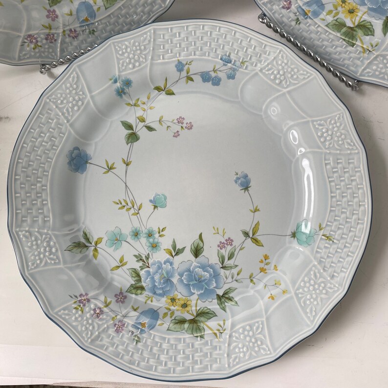 Mikasa Precious Blue Michelle Dinner Plates, Sugar Bowl, Creamer Your ...